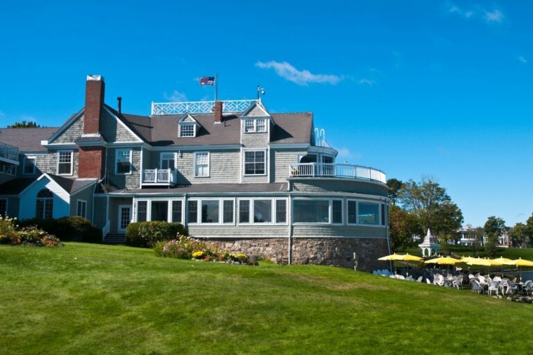 13 BEST Oceanfront Hotels In Maine [2023] On The Ocean