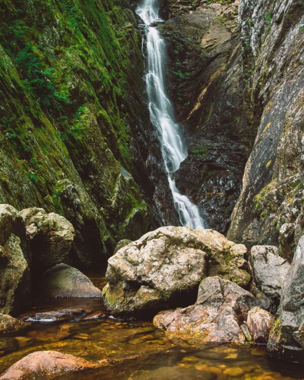 15 Breathtaking Waterfalls In Maine To Explore This Year