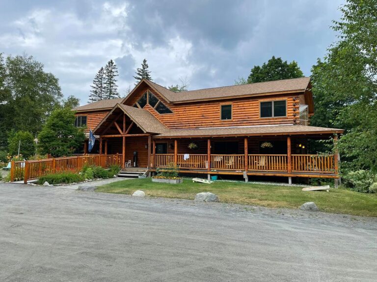 ULTIMATE Guide To Things To Do In Rangeley Maine This Year