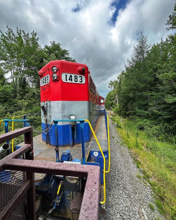 All Aboard! 12 EXCITING Railroad Museums & Train Rides In Maine